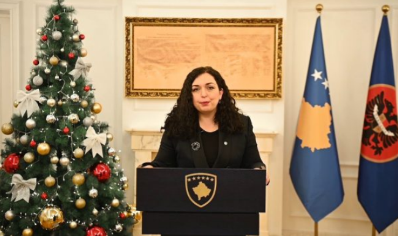 Presidencës i kushtoi 950 euro bredhi dekorativ – Ora Info