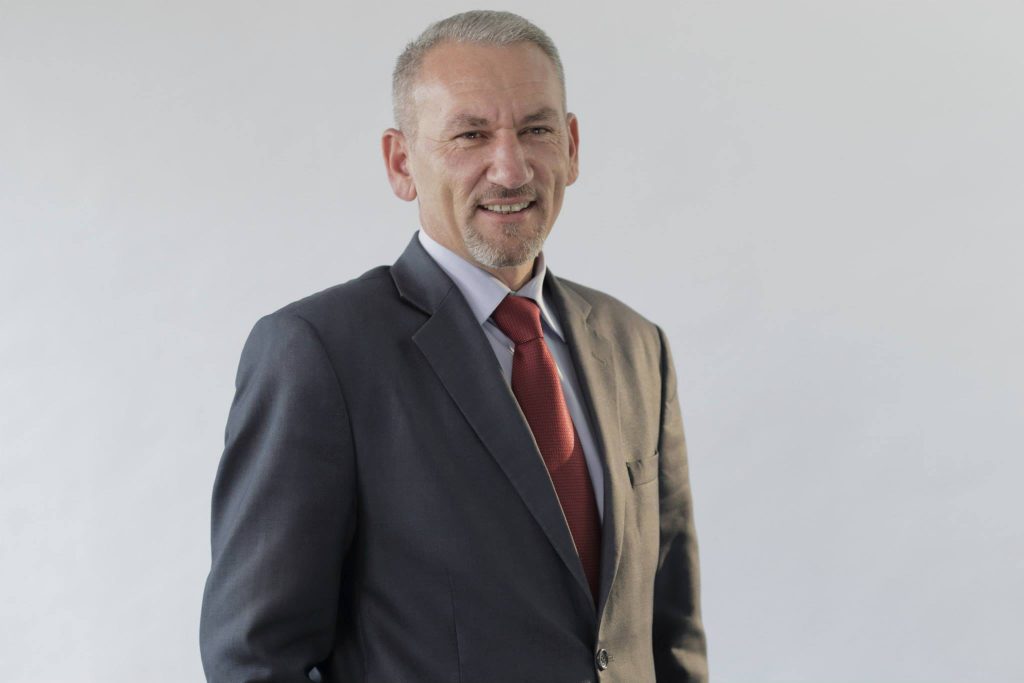 Digjet bredhi i Vitit të Ri në Han të Elezit, reagon kryetari Ballazhi ...