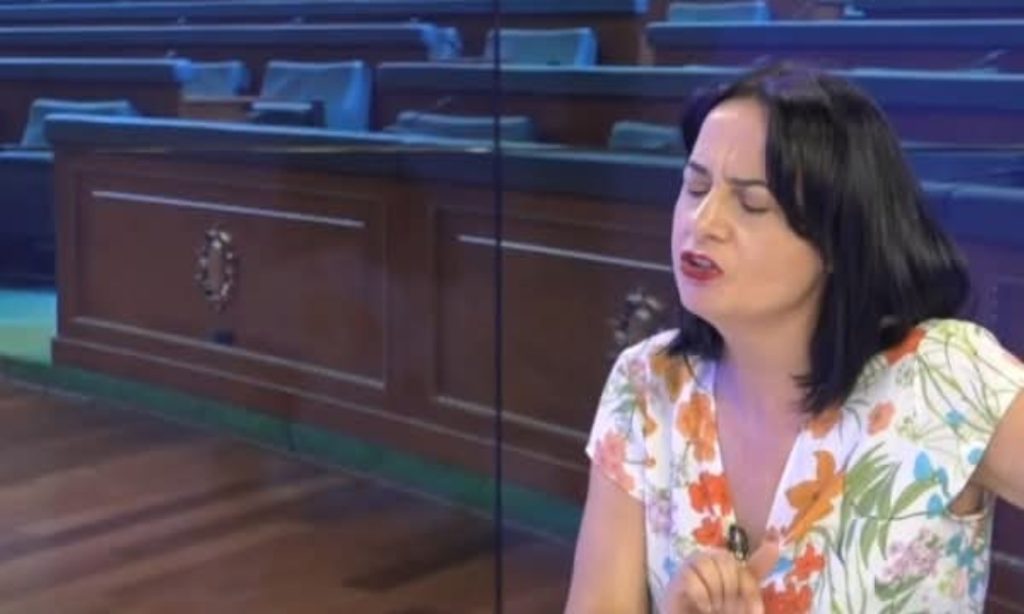 Fitore Pacolli 'throws' at RTK journalist when she asks about grants ...