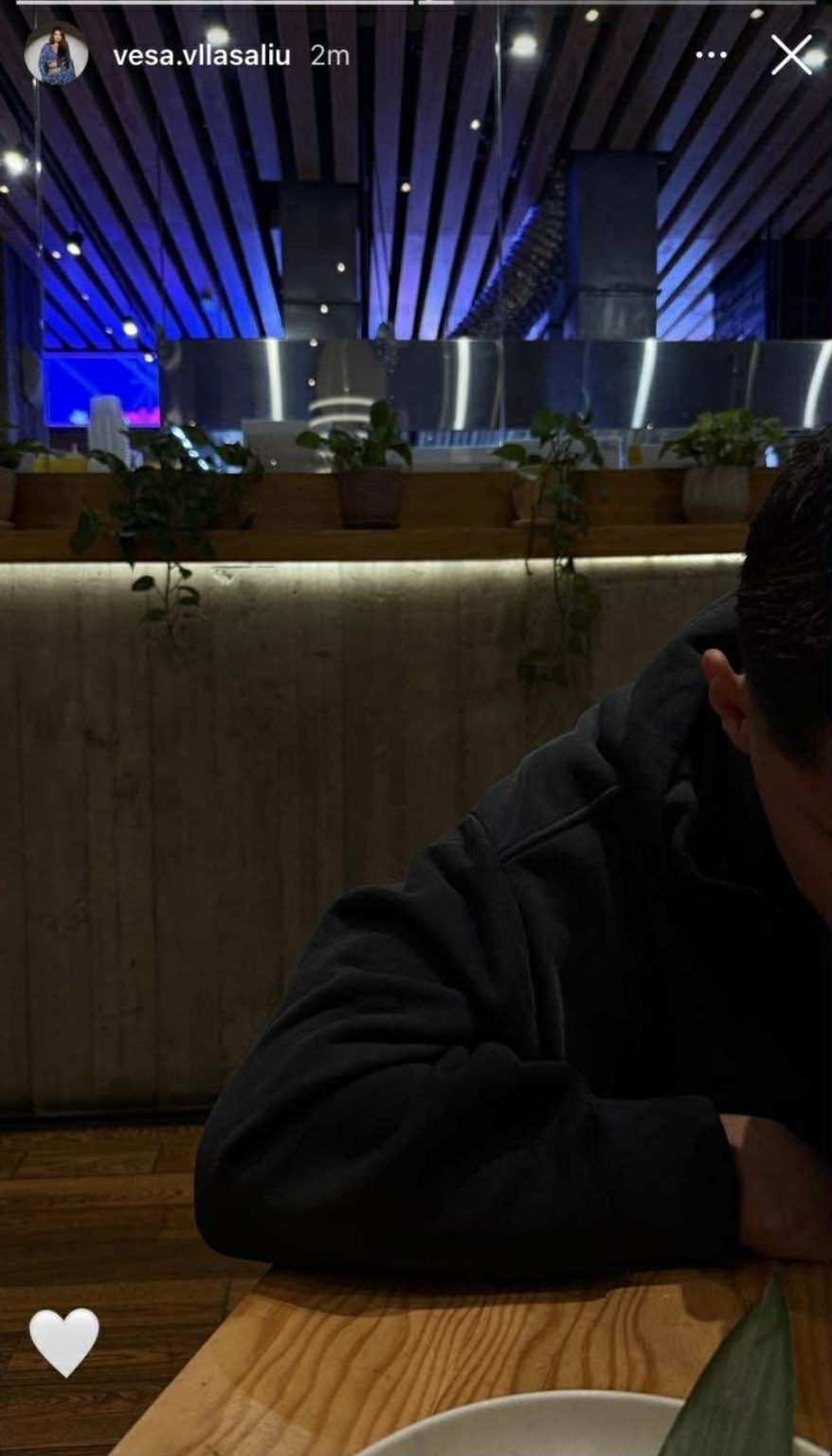 Vesa is enjoying the luxurious life with Daku - Ora Info